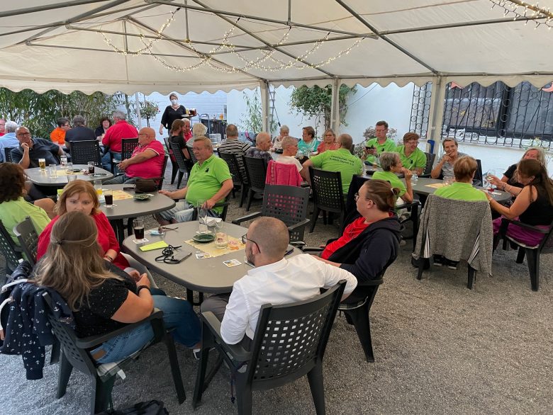 Grillfest 2022 - endlich wieder als 38er zusammenkommen.